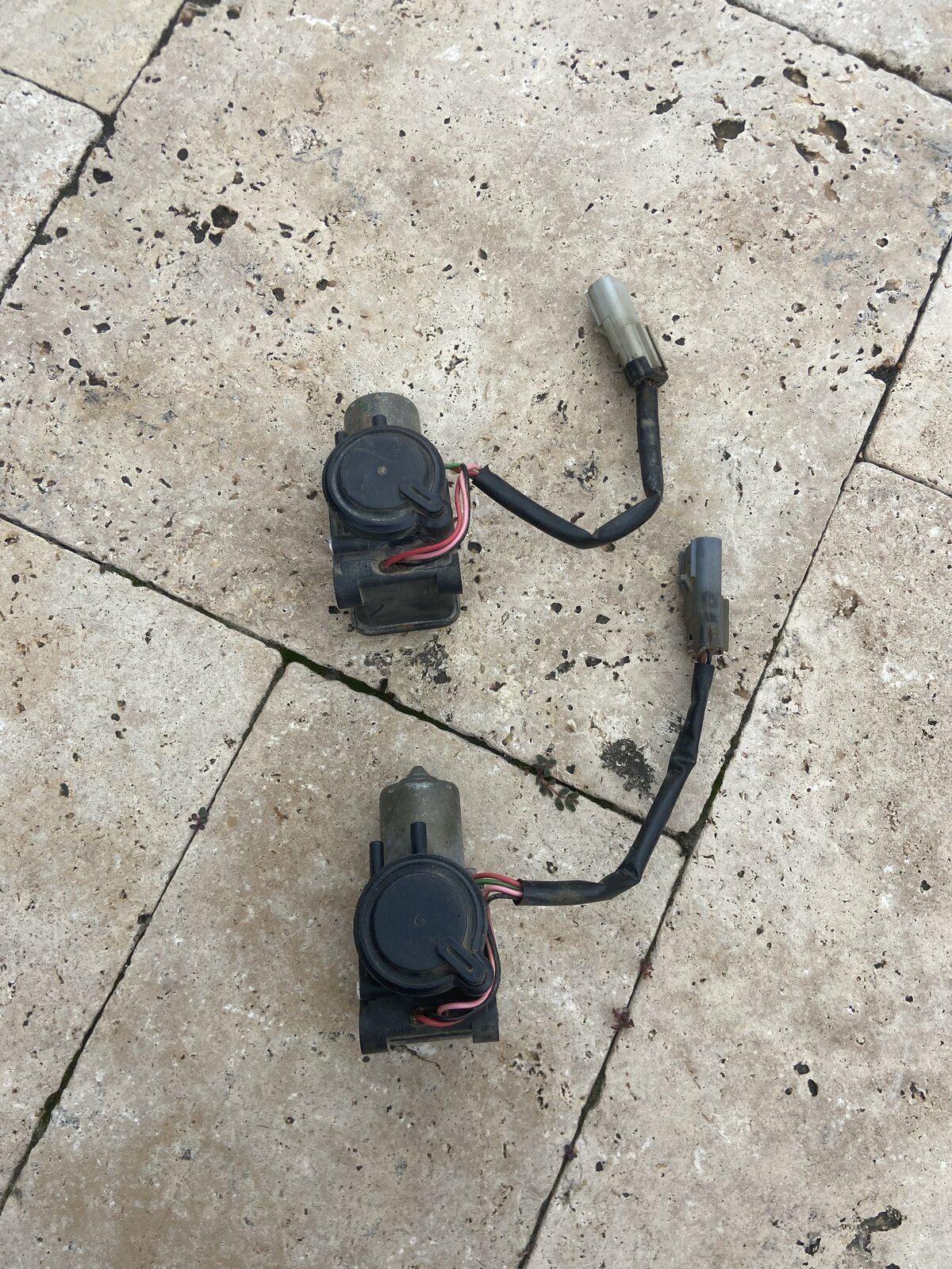 SOLD - 06 rubicon, OEM locker pumps | Jeep Wrangler TJ Forum