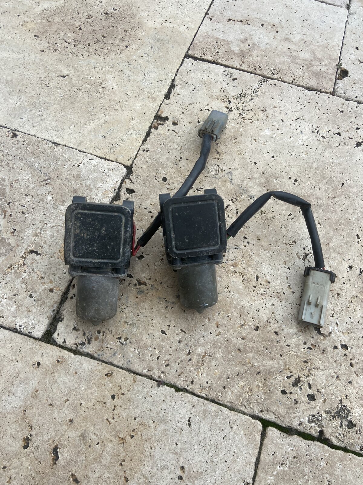 SOLD - 06 rubicon, OEM locker pumps | Jeep Wrangler TJ Forum