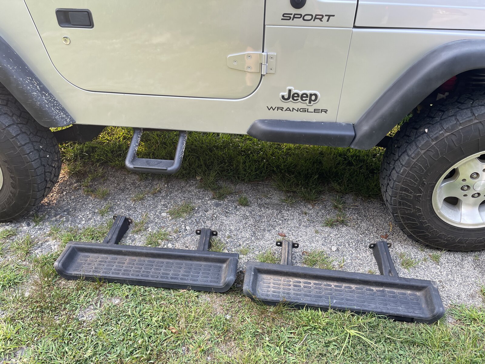 Do all Jeep Wrangler TJ have side step OEM mounting holes? | Page 2 ...